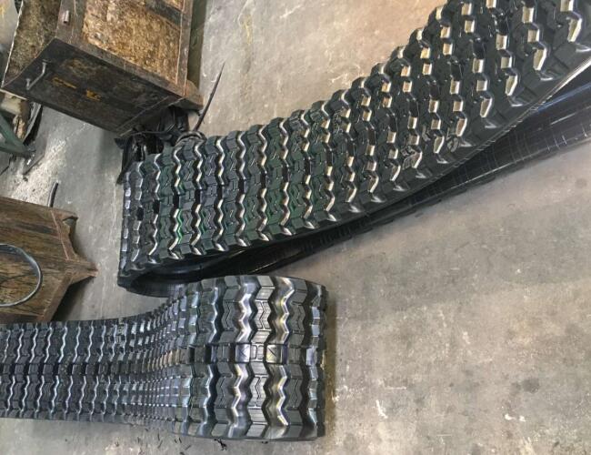 Durable Rubber Crawler Tracks Anti Vibration For Loader Machine