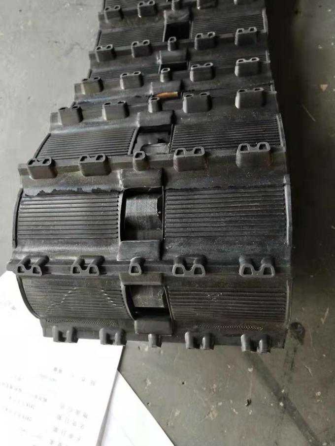 Off Road Atv Rubber Tracks With Customized Sprockets And Supporting Wheels