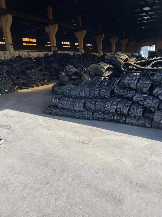 Agricultural Rubber Tractor Tracks For MT700 / 800 / 835 / 8000T / 8RT ...