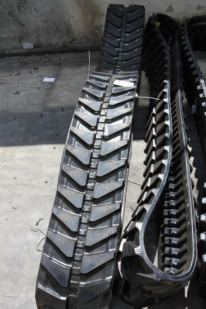 Continues Rubber Track 300x52.5x82 For CX31B Excavator