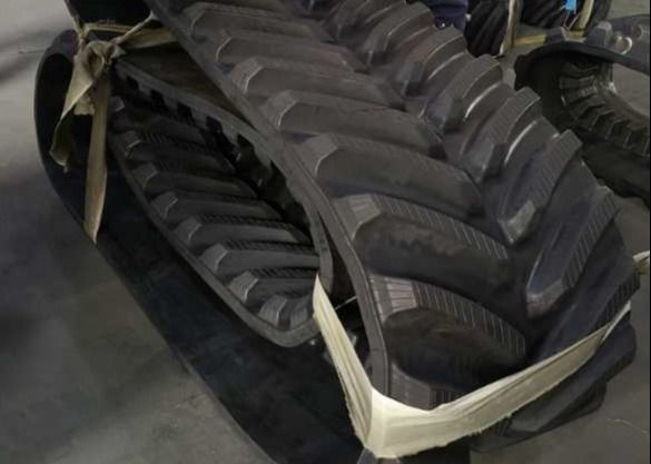 Agricultural Rubber Tractor Tracks For MT700 / 800 / 835 / 8000T / 8RT ...