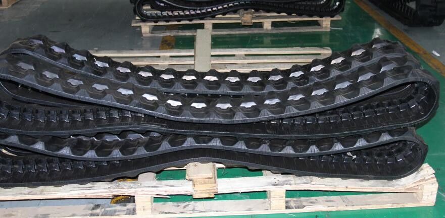 Black Small Rubber Track High Speed 250*52.5*78 Rubber Tracks For Trucks