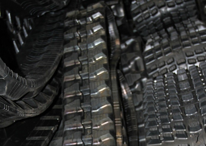 Replacement Tracks 180 X 72 X 45 With High Traction / Performance
