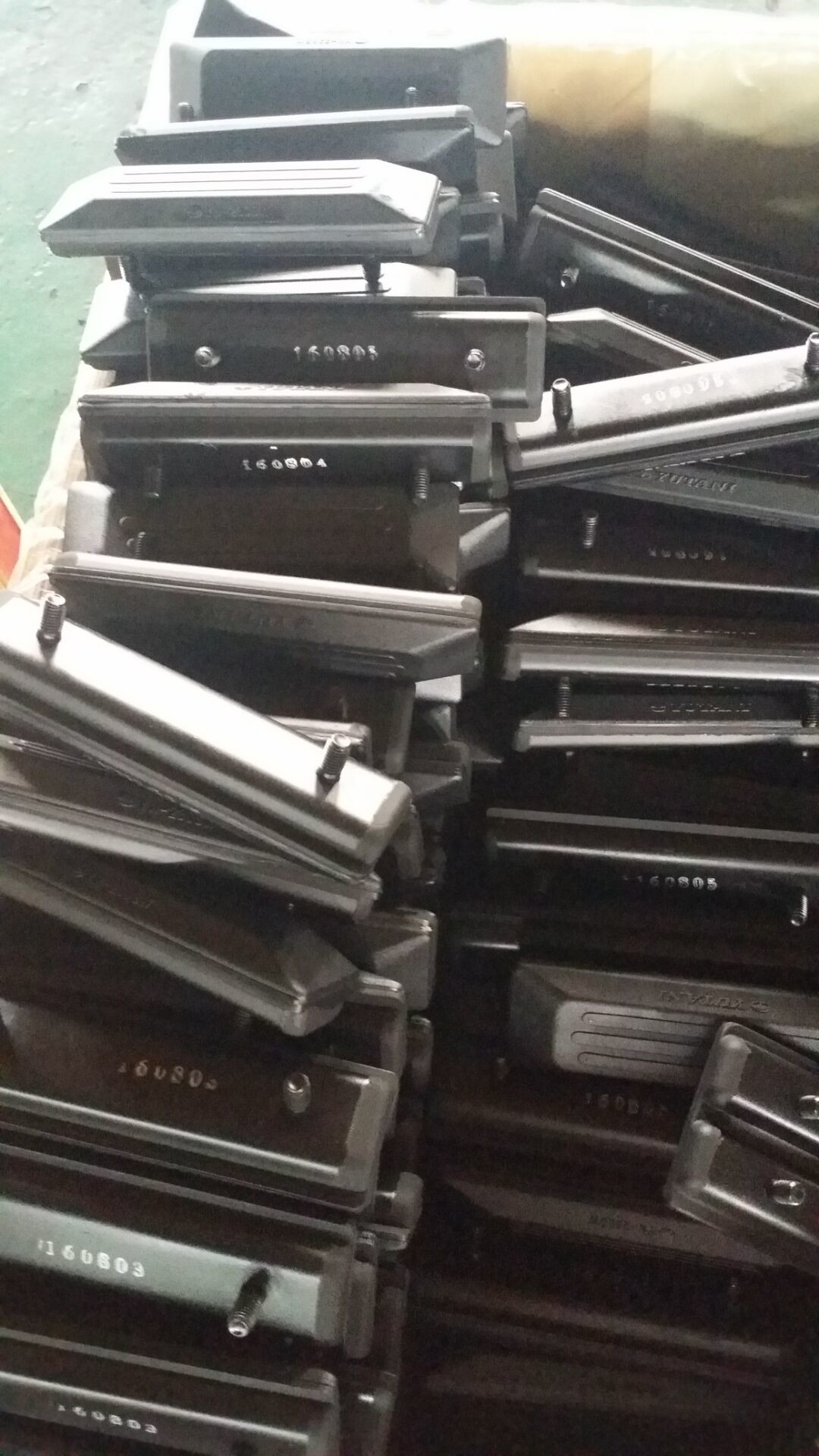 Pitch 101-230B Bolt On Rubber Pads For Small Engineering Machine